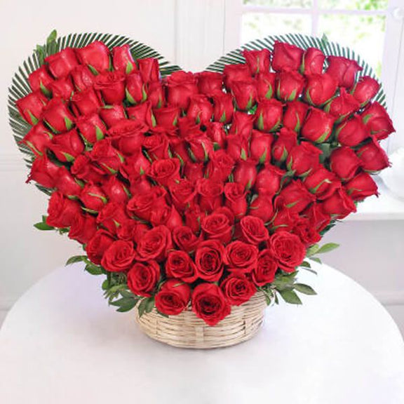 Red Rosy Standy Heart – Flowers Hut
